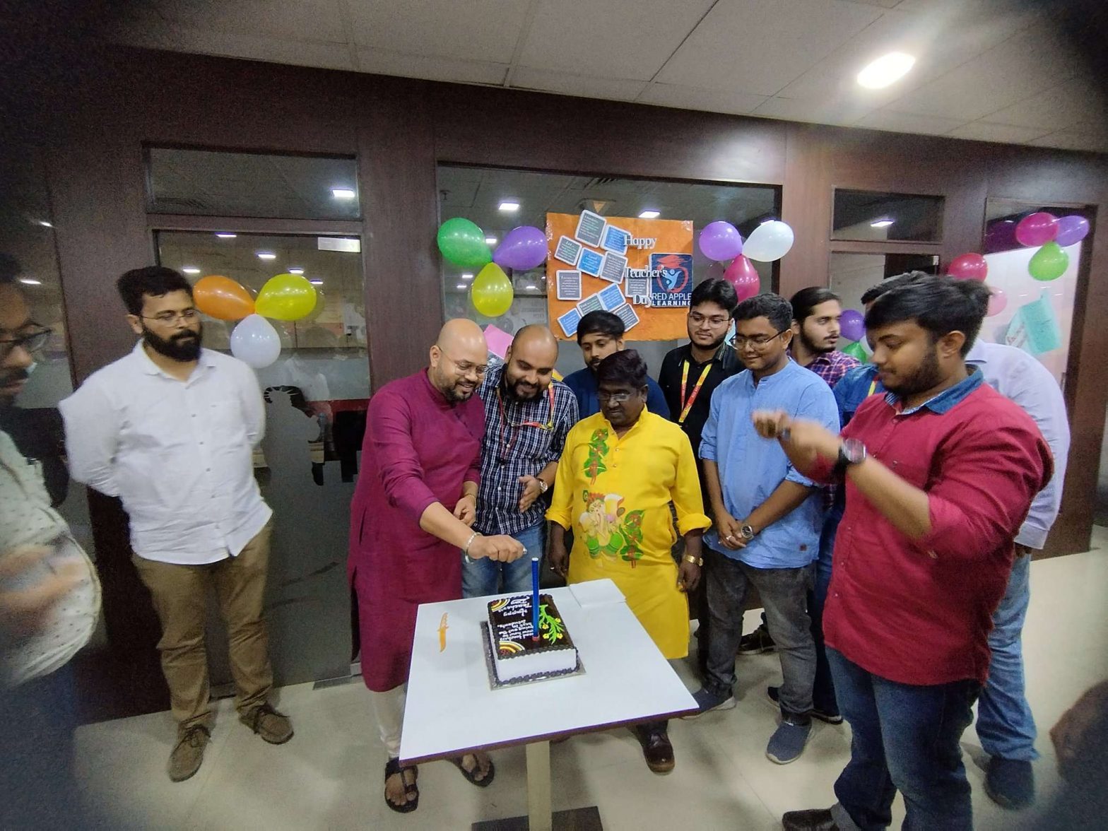 Gallery - Red Apple Learning